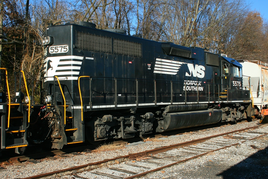 NS 5575